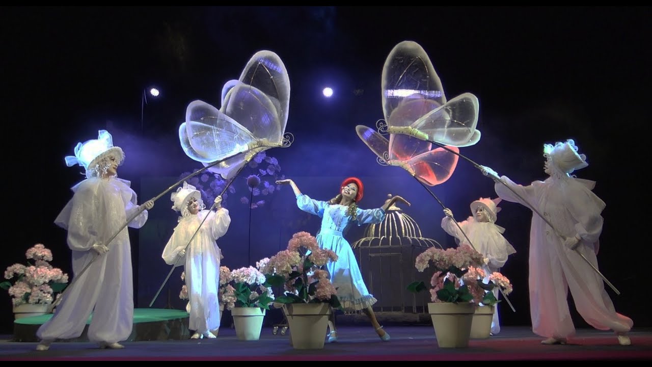 Веснушки. Фрагмент «Красная Шапочка & Серый волк»