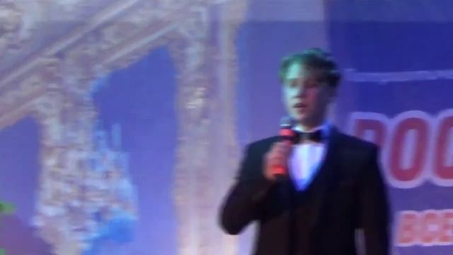 "Я помню чудное мгновение"(сл.А. Пушкина, муз. М. Глинки),поет  Александр Котельников - Вознесенский