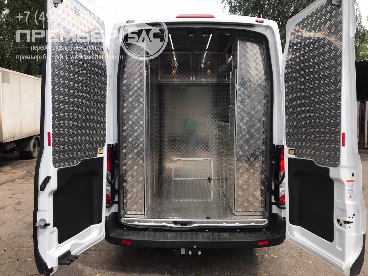 Переоборудование фургона Форд Транзит/Ford Transit в грузопассажирский для технической службы