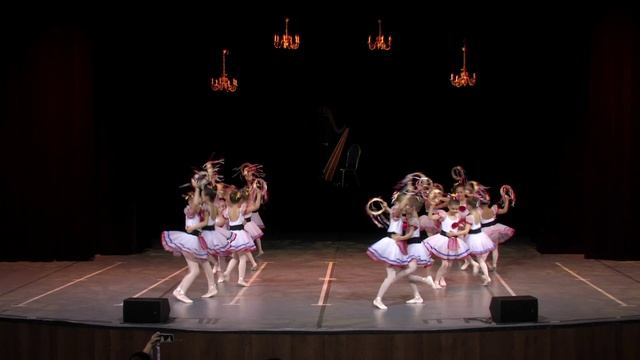 «Итальянские мотивы» педагог: Дикусар Ясна школа Медведково. Фрагмент из отчетного концерта.