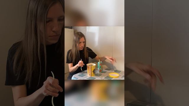 "Пробую Огромную Порцию Китайской Лапши!"