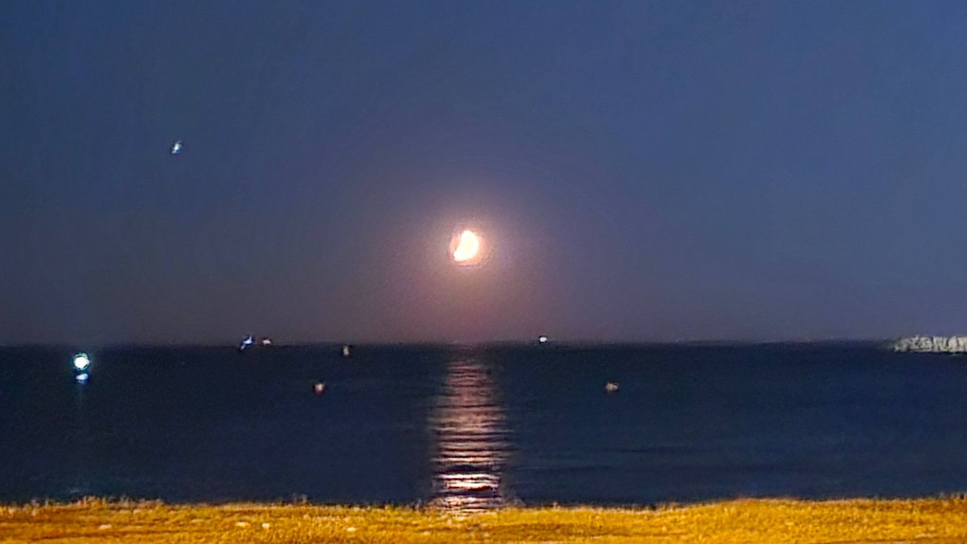 ВЕРНУЛАСЬ С МОРЯ И ОПЯТЬ ПОПАЛА НА МОРЕ. ЧТО КУПИЛА В НИЦЦЕ/ ОГУРЕЧНАЯ И ИНУЛИНОВАЯ МАСКА ДЛЯ ЛИЦА