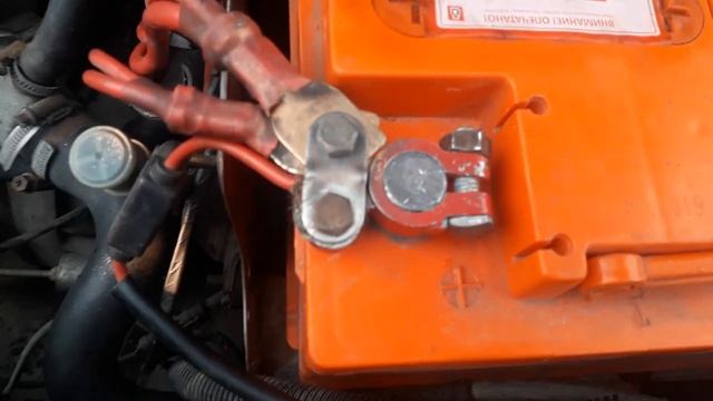 Скачет напряжение Рено Логан 1