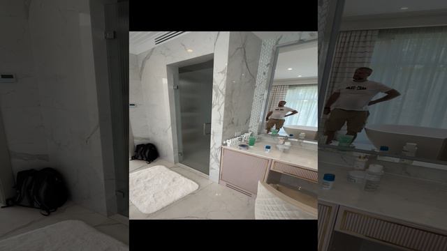 Душевые двери из рифленого стекла