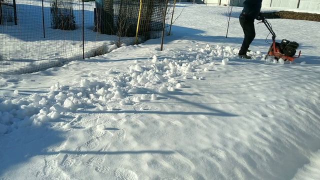 Вспашка снега, расчистка территории под пасеку.