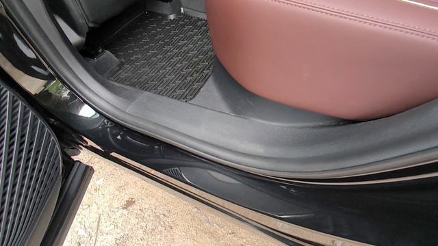 geely Monjaro  обзор салона по сравнению с Tiggo 8 pro max