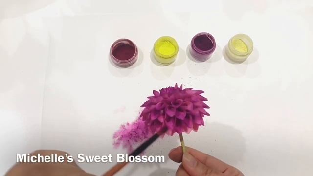 Учебные пособия по сахарным цветкам (как раскрасить георгин с помпоном)