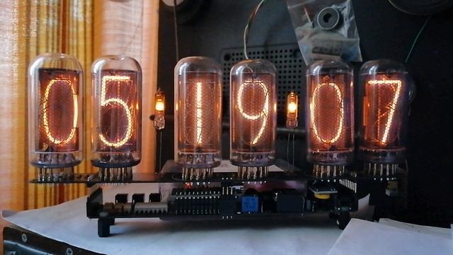 Часы на ИН-18 без корпуса