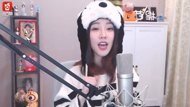 馮提莫唱《小雞嗶嗶》超級可愛