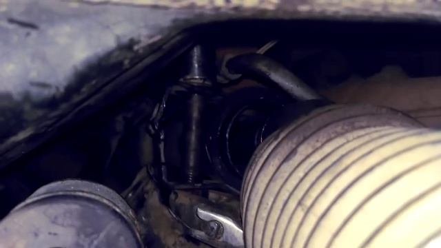 Стук в рулевой рейке - одна из возможных причин. хонда фит