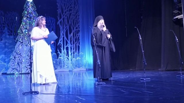 Поздравительное слово владыки Гурия на концерте «Свет Рождественской звезды» в ДК «Прогресс»