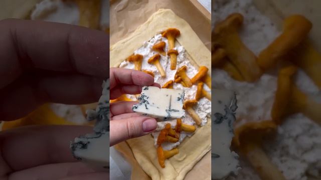 Простой тарт с лисичками