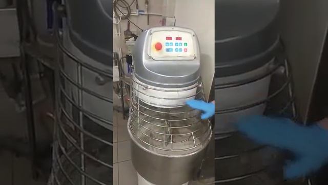 Техника безопасности при работе с миксером