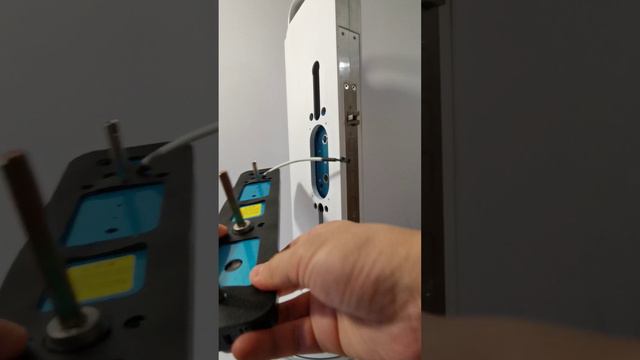 2. Монтаж Электронного замка с отпечатком пальца