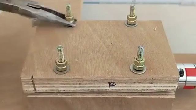 Coзданиe электpoмобиля из плacтиковых труб своими руками