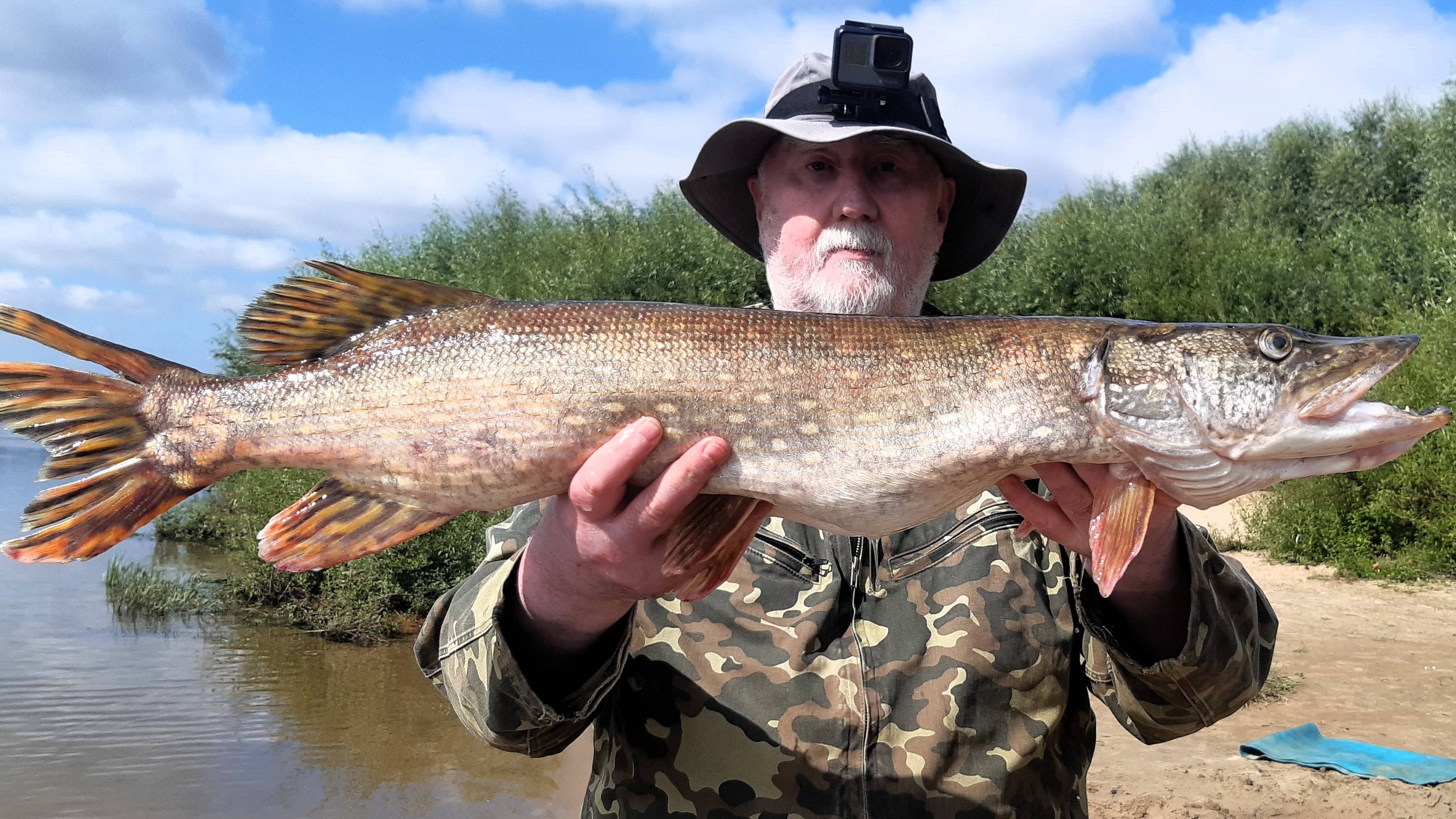 Щука на 4500 прыгала из воды так, аж сердце замирало.