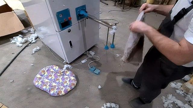 Набиваем Силиконизированным синтепоном подушек трёх видов на набивочном оборудовании НК-1.