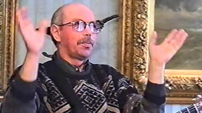 "Зачем я не святой" (запись 2000 г.). Исполняет автор - Сергей Филиппов.