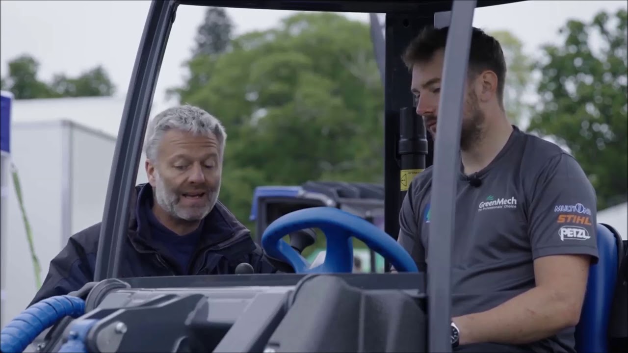 100% электрический погрузчик MultiOne EZ7. Обзор на зарубежной выставке.