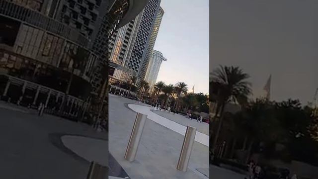 Дубай (март 2024) прогулочная зона рядом с Бурдж Халифа - 7