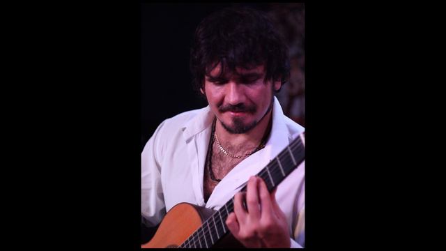 Бах ХТК на гитаре - прелюдия си бемоль мажор - Андрей Труш