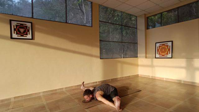 Хатха йога - 03