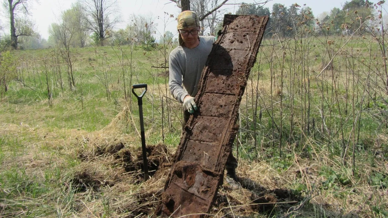 Коп на _Забытой деревушке_. Два найденных сброса сделали всю погоду. Коп металлолома