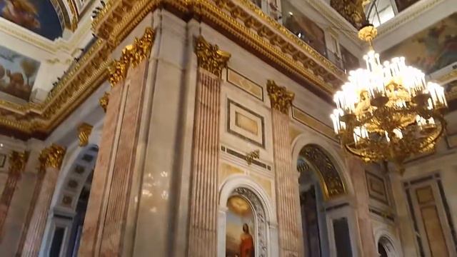 В Исаакиевском соборе. (1)