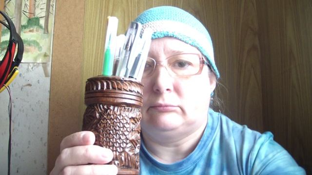 Коричневая карандашница с шишками