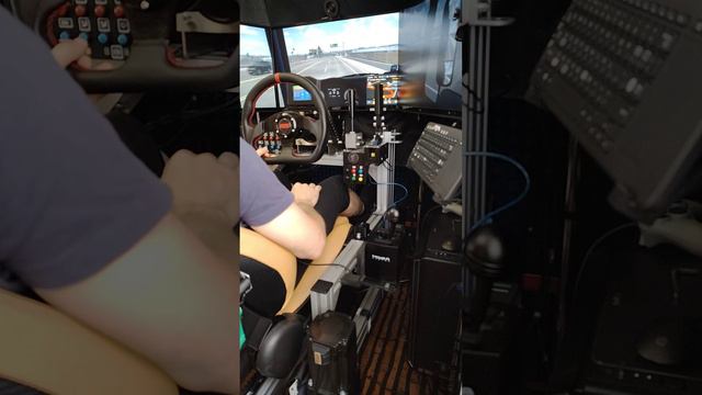 American Truck Simulator - Везу груз из Элко (Невада) в Сан Хосе (Калифорния) - Вертикальное видео