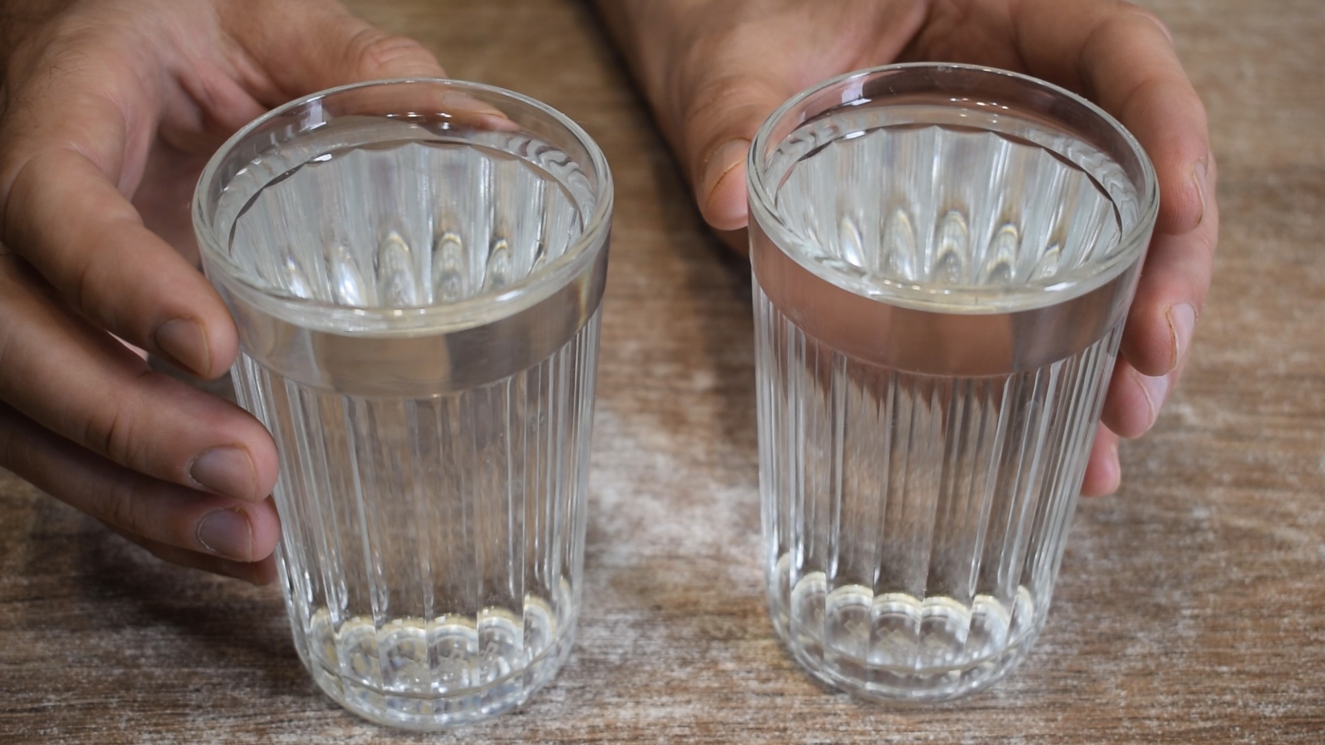 Два стакана воды и 10 минут. Это лучшая вкуснятина которуя я когда-либо пробовал. Покоряет сразу