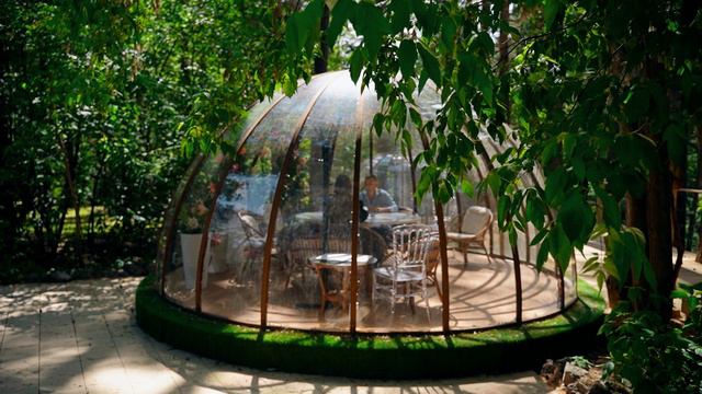 Ресторан «Лес» порадует Вас эффектным лесным интерьером и оригинальной подачей блюд.