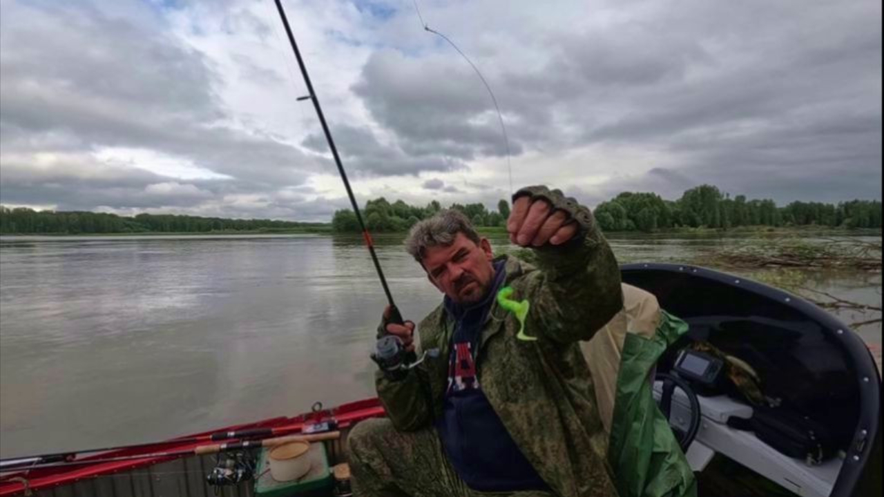 РЫБЬЯ ЗАБОСТОВКА ПРОДОЛЖАЕТСЯ. Изучаем новые места. Рыбалка на Оби ( СУЗУН ) 14 августа 2023г.