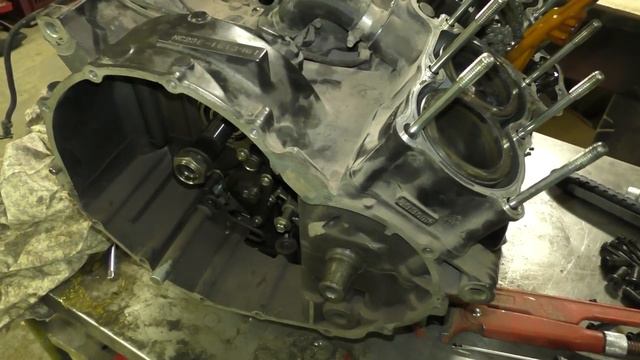 Теория ДВС_ Двигатель Honda CB 400 (разборка, обзор конструкции)