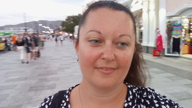 Пляж Алчак преображается! Красота! А в Судаке настоящий Фикс прайс!