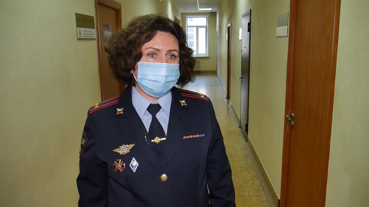 Мошенник-экстрасенс