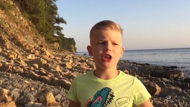 "Наш край родной в стихах и прозе". Читает Иван Л.