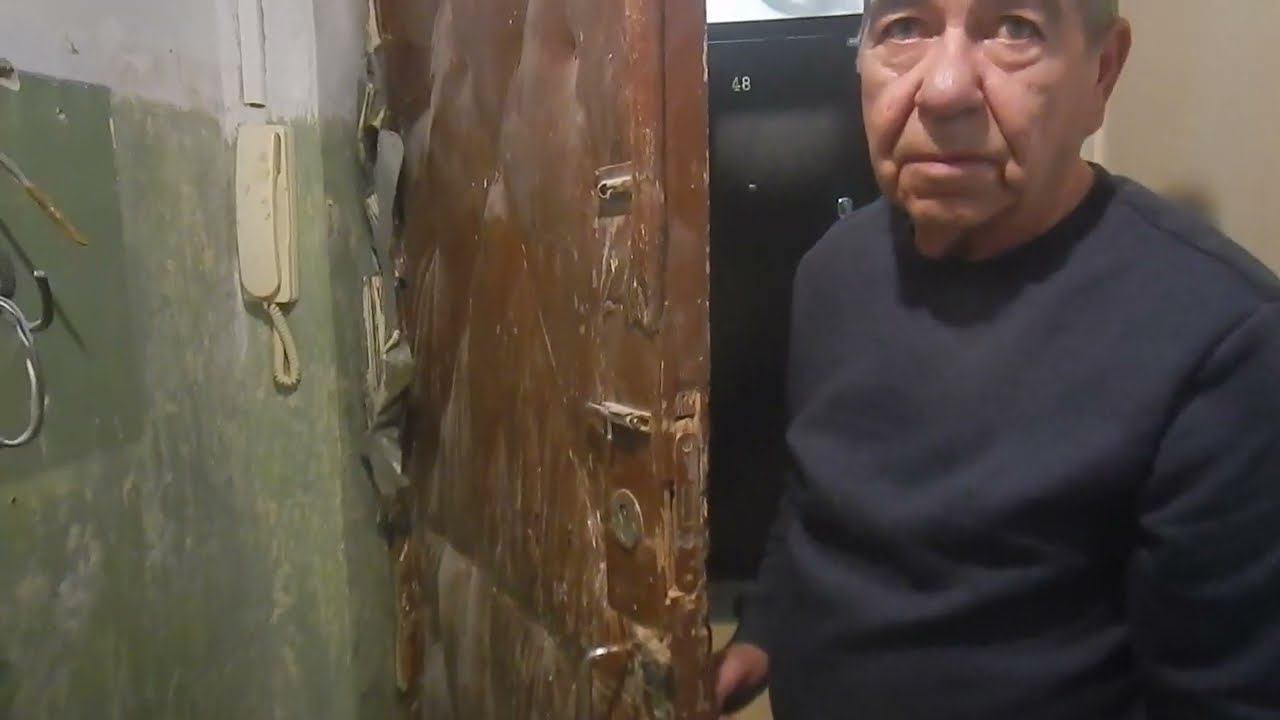 Треш контент лайт версия!!! У соседа света нет, значит прилетел мопед?