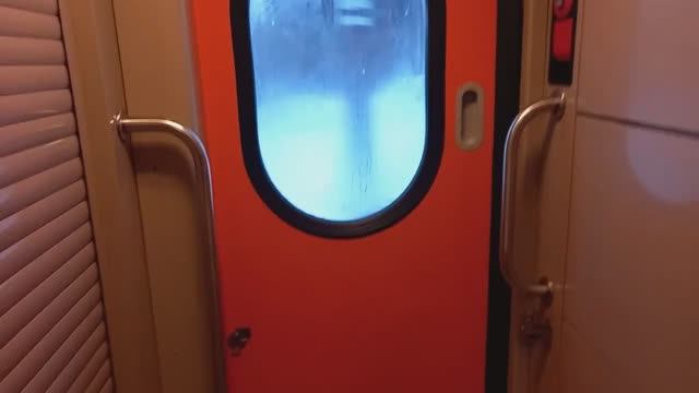 Ж/д вокзал ст. Староминская. Обзор поезда 092С  ТАВРИЯ - "Севастополь - Москва"