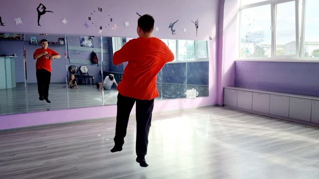 Кик энд Степ. Элемент сентября. Хип Хоп в студии Эдельвейс.