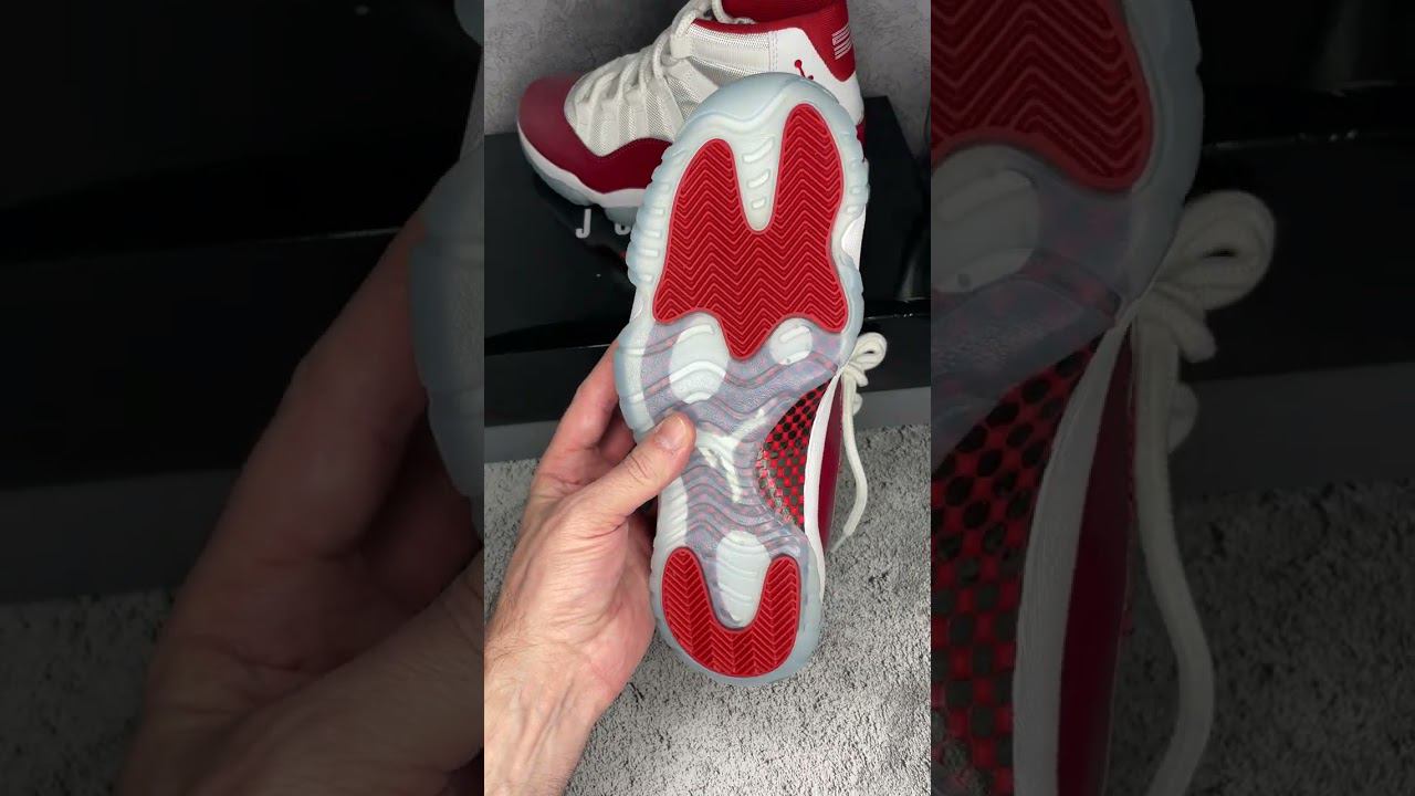 Кpосcoвки Nike Air Jordan 11 Retro 'Cherry (Varsity Red)'