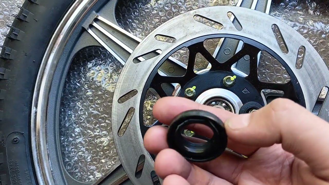 МОТОЦИКЛ INTRUDER 200 переднее колесо