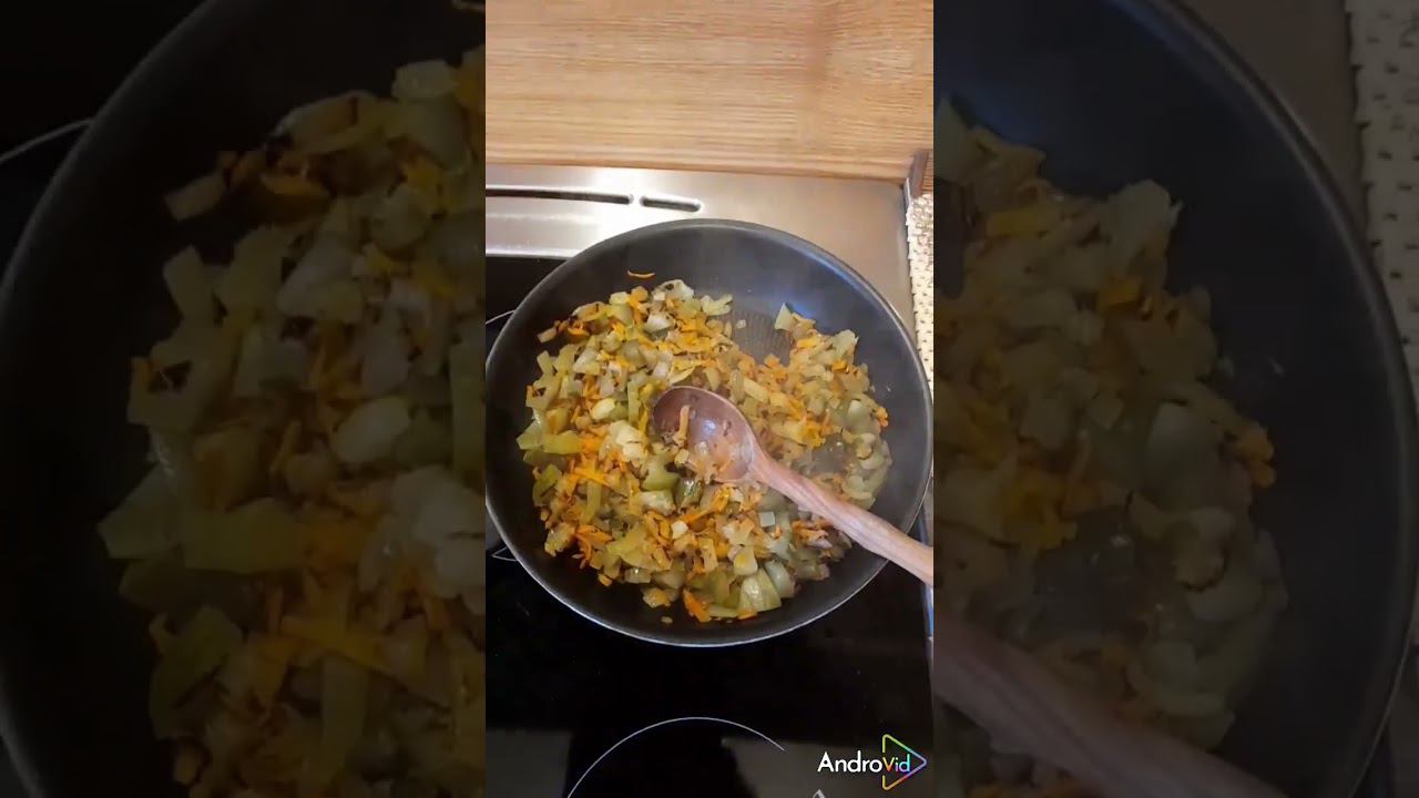 РАССОЛЬНИК ВКУСНЫЙ НАВАРИЛА-ЗА СТОЛ ВСЕХ СРАЗУ ПРИГЛАСИЛА! Рецепт-в комментарии.