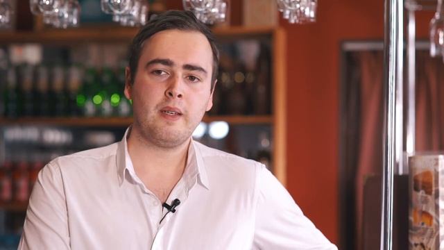 Управляющий кафе рассказывает про онлайн кассу Вики Мини. Отзыв о кассе Вики мини