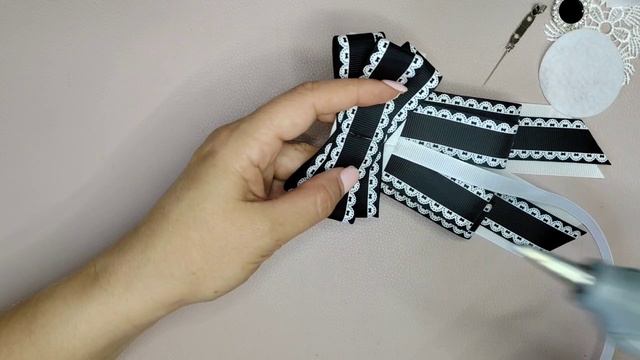 Галстук в школу .