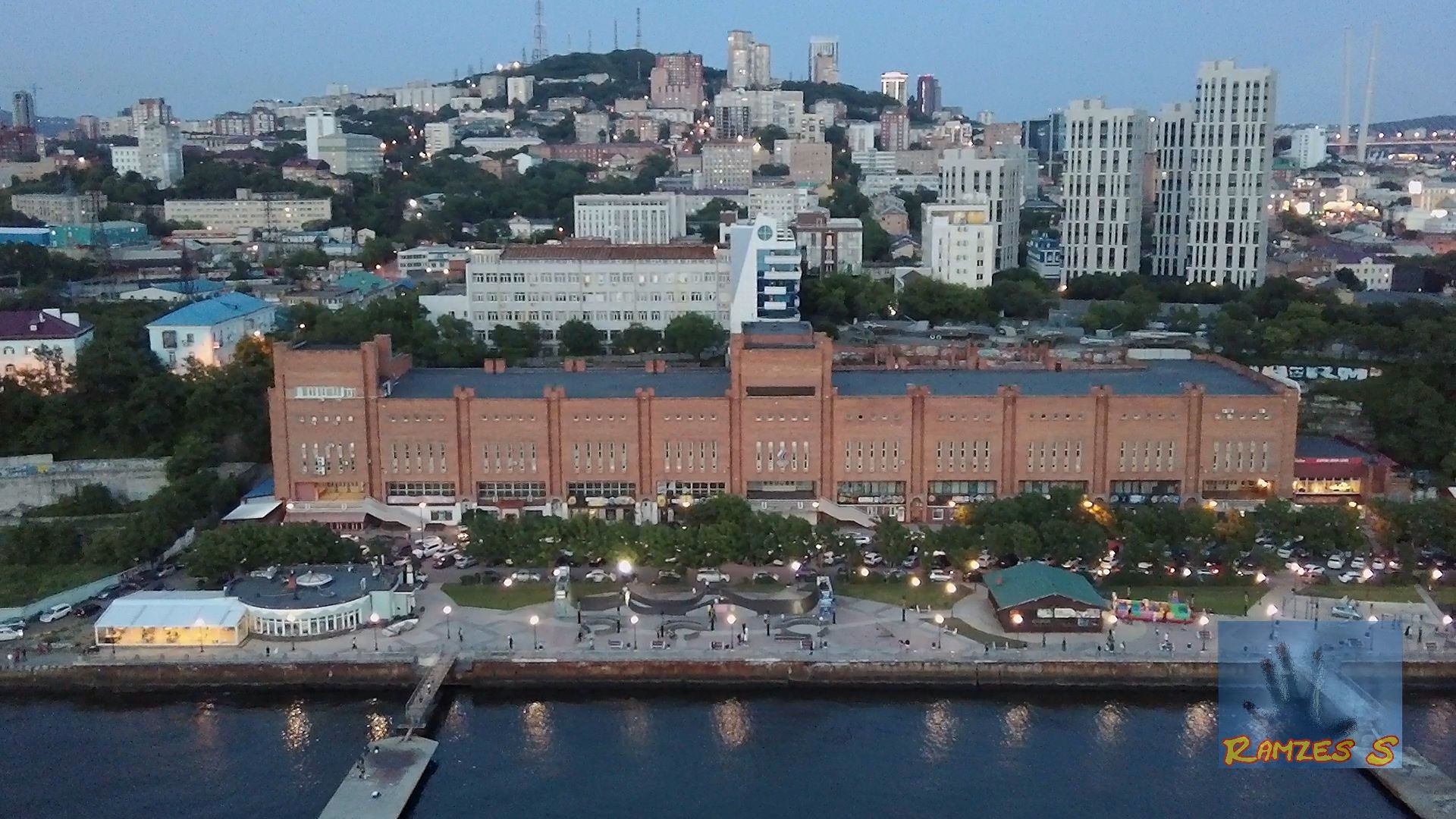 Владивосток 2020 - Вечерняя набережная.mp4