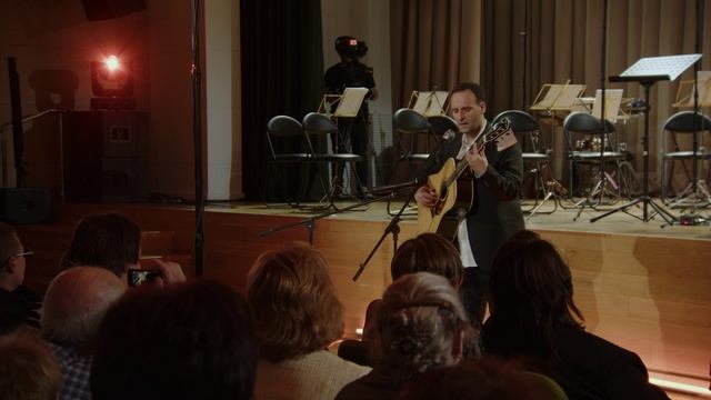 "Красный цветок" в исполнении Марко Долаша