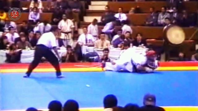 Чемпионат мира по кудо 2001 г. Бабаян Рудольф vs Иваки Хидеюки.mp4