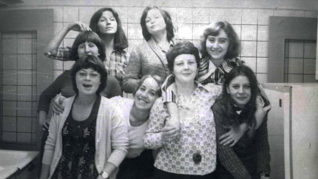 Невзыскательная бардовская песня ставшая "гимном" курса факультета комсомольской работы 1976-1978