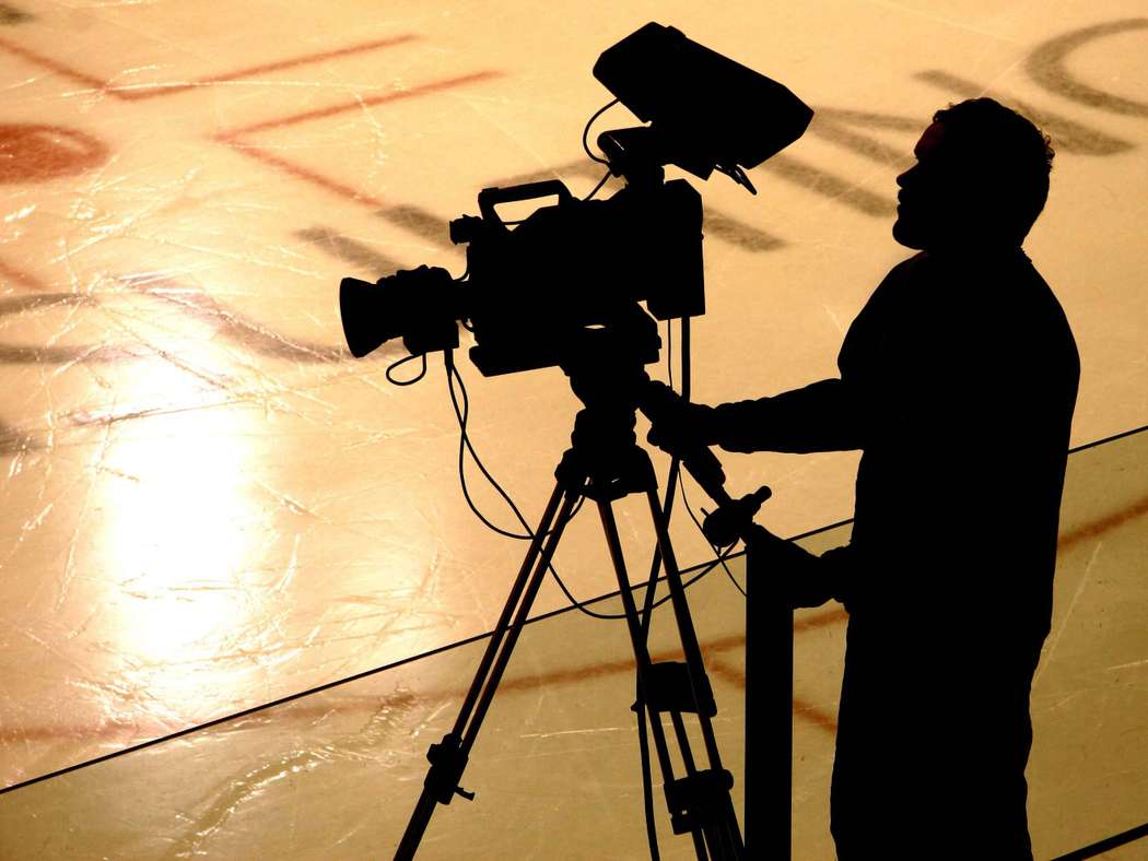 Как выбрать цифровую видео камеру музыка Виктор Анохин #musicanokhinviktor #instrumentalmusic #video